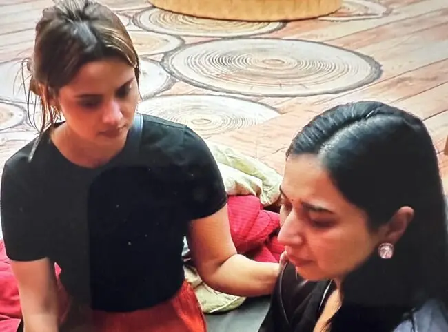 Bigg Boss 19’s Tanya Mittal Breaks Down After Gauahar Khan Exposes Her ...