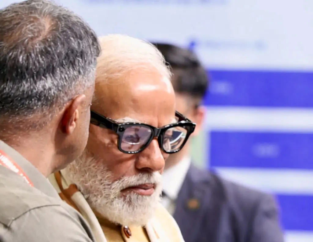 PM Modi Tries On Indigenously Designed And Built AI-Powered Glasses ...